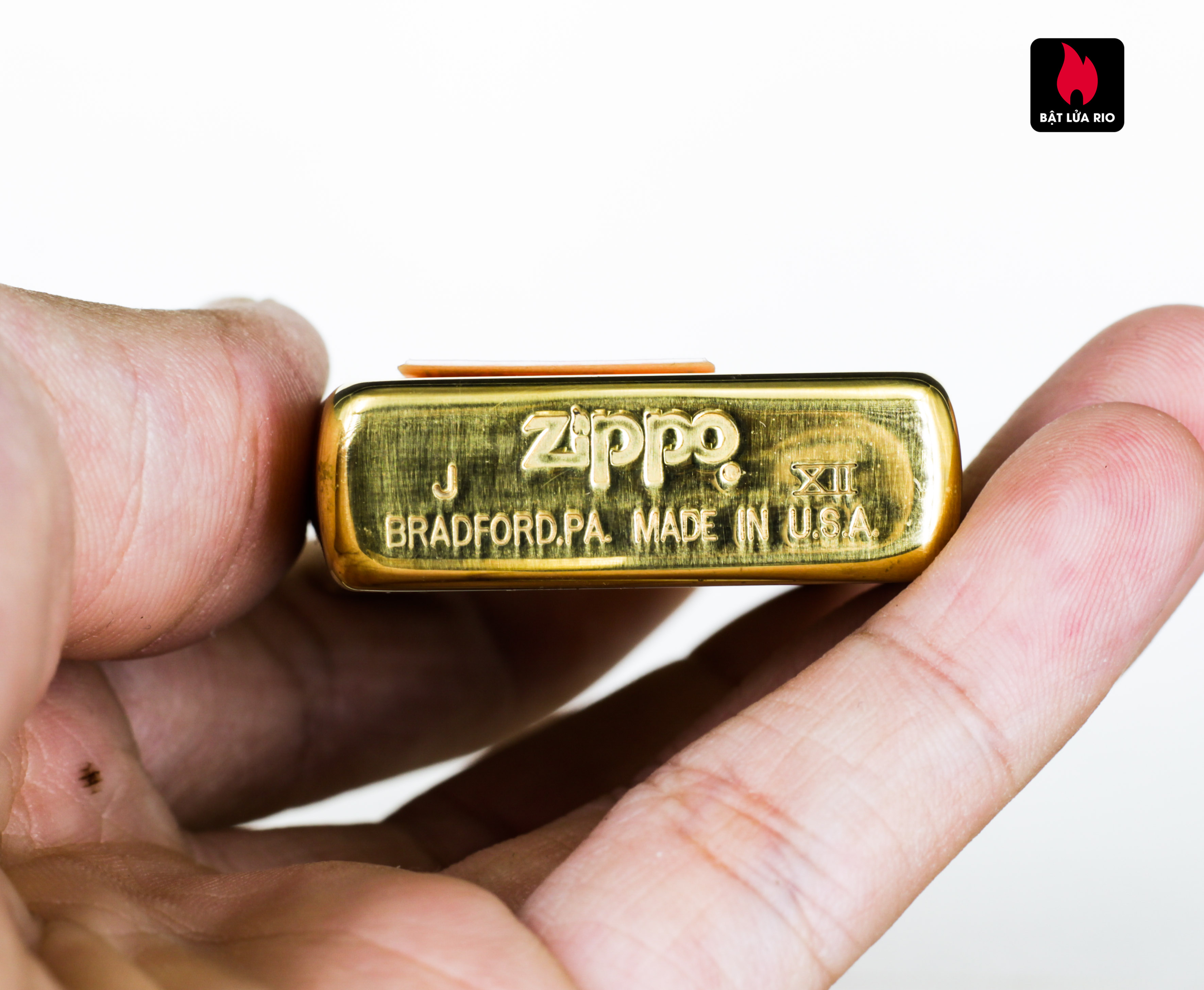 ZIPPO LA MÃ 1996 - QUALITY MAKES IT A COLT