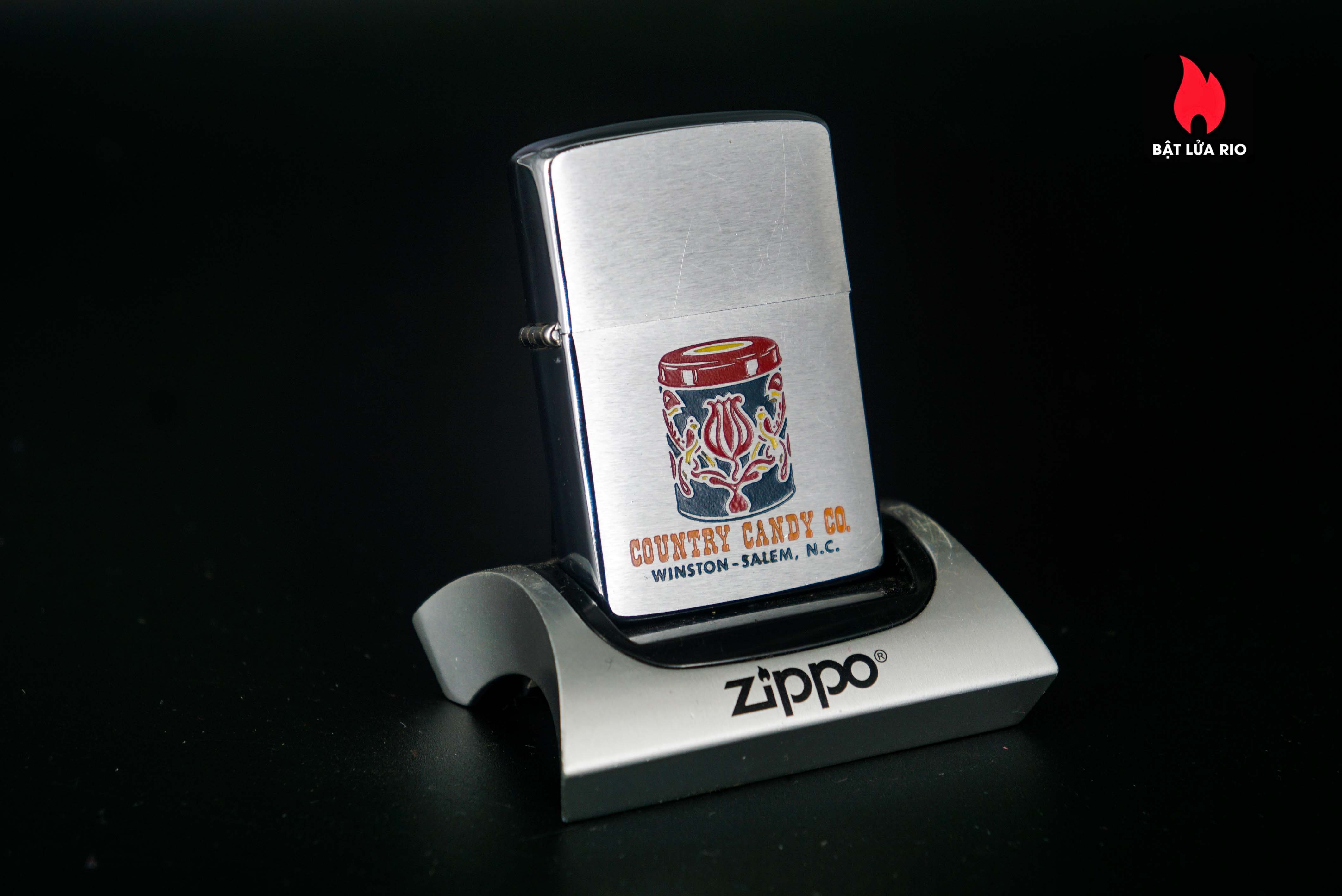 Zippo Xưa 1964 – Country Candy Co.