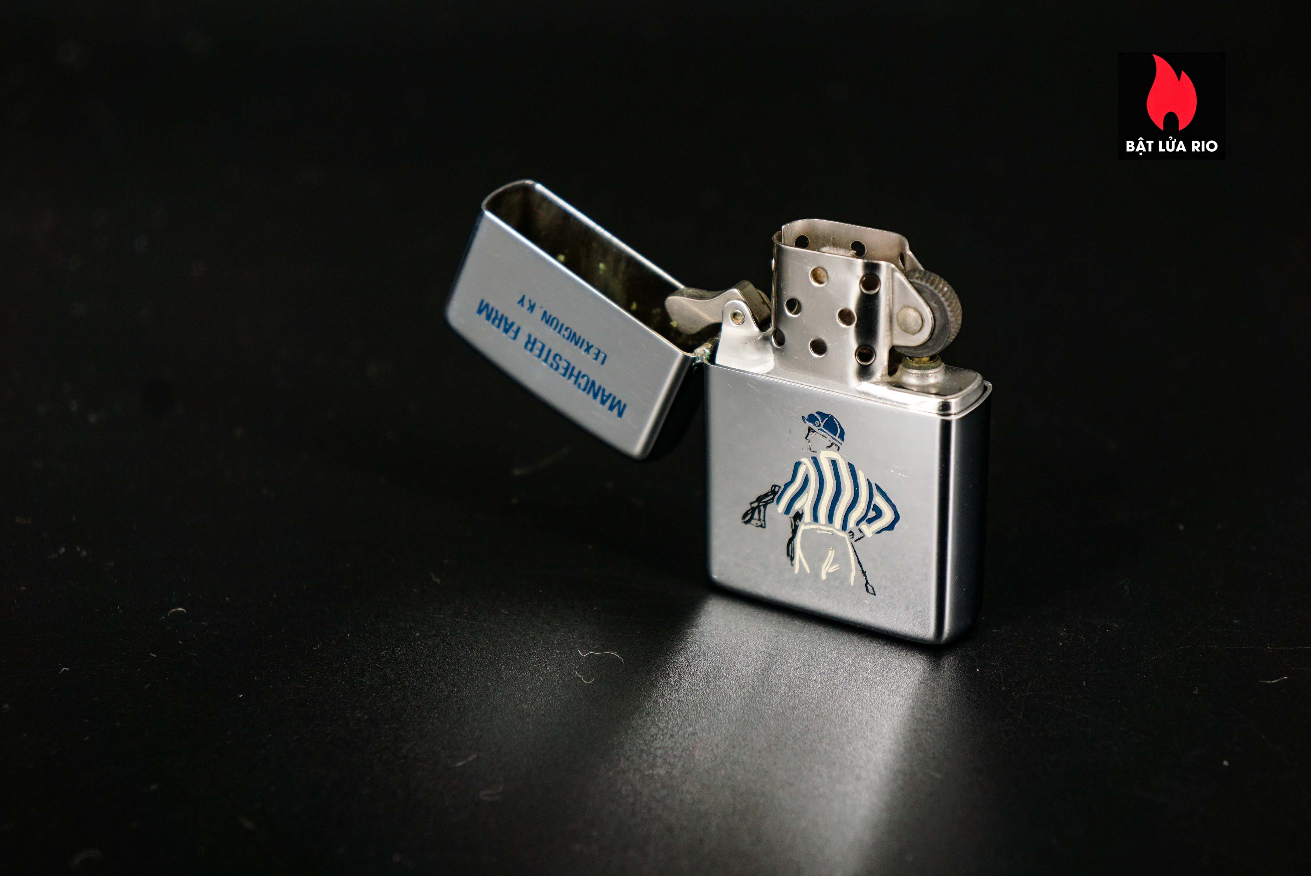 Zippo Xưa 1965 – Manchester Farm