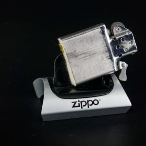 Zippo Xưa 1965 – Manchester Farm