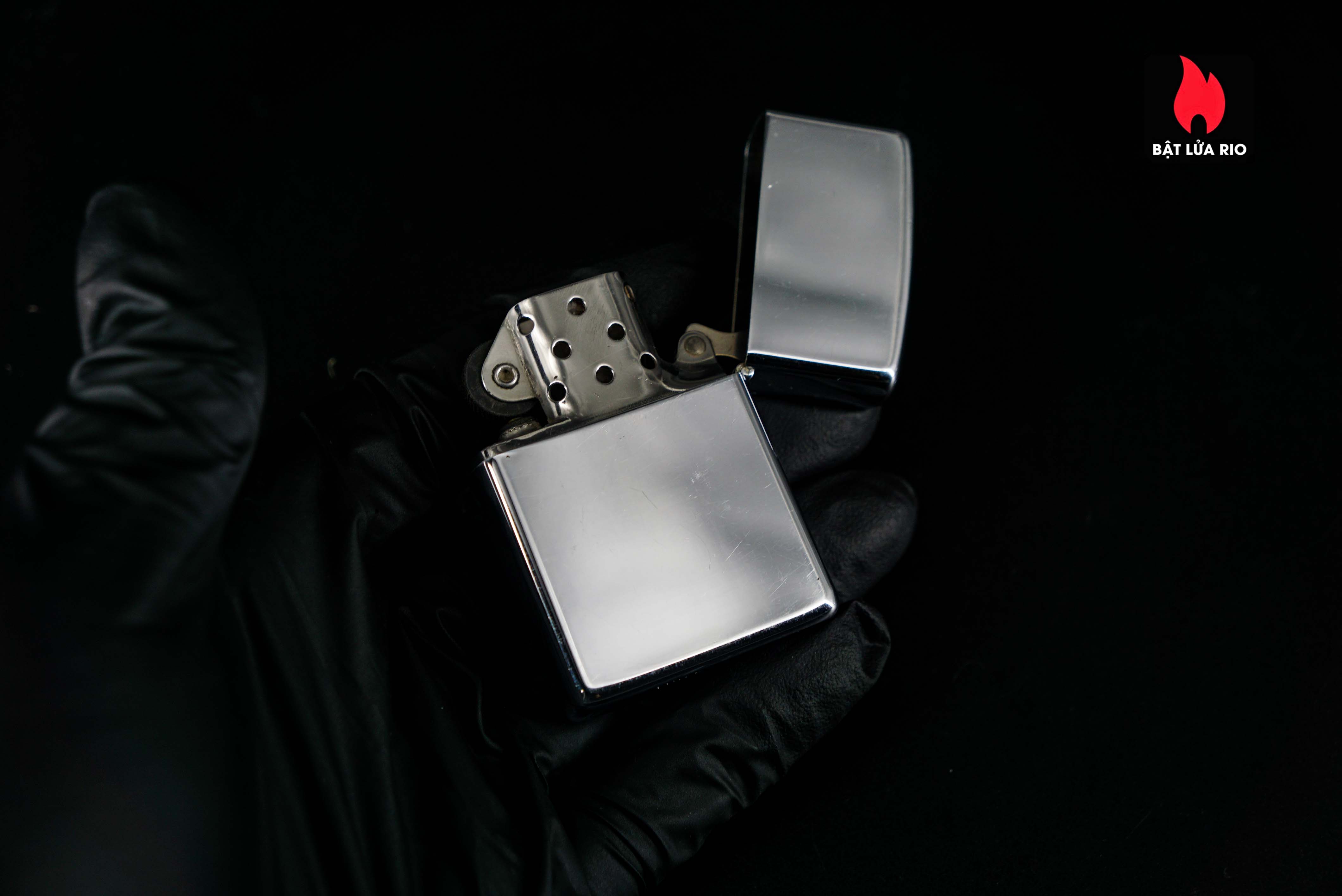 Zippo Xưa 1965 – Manchester Farm