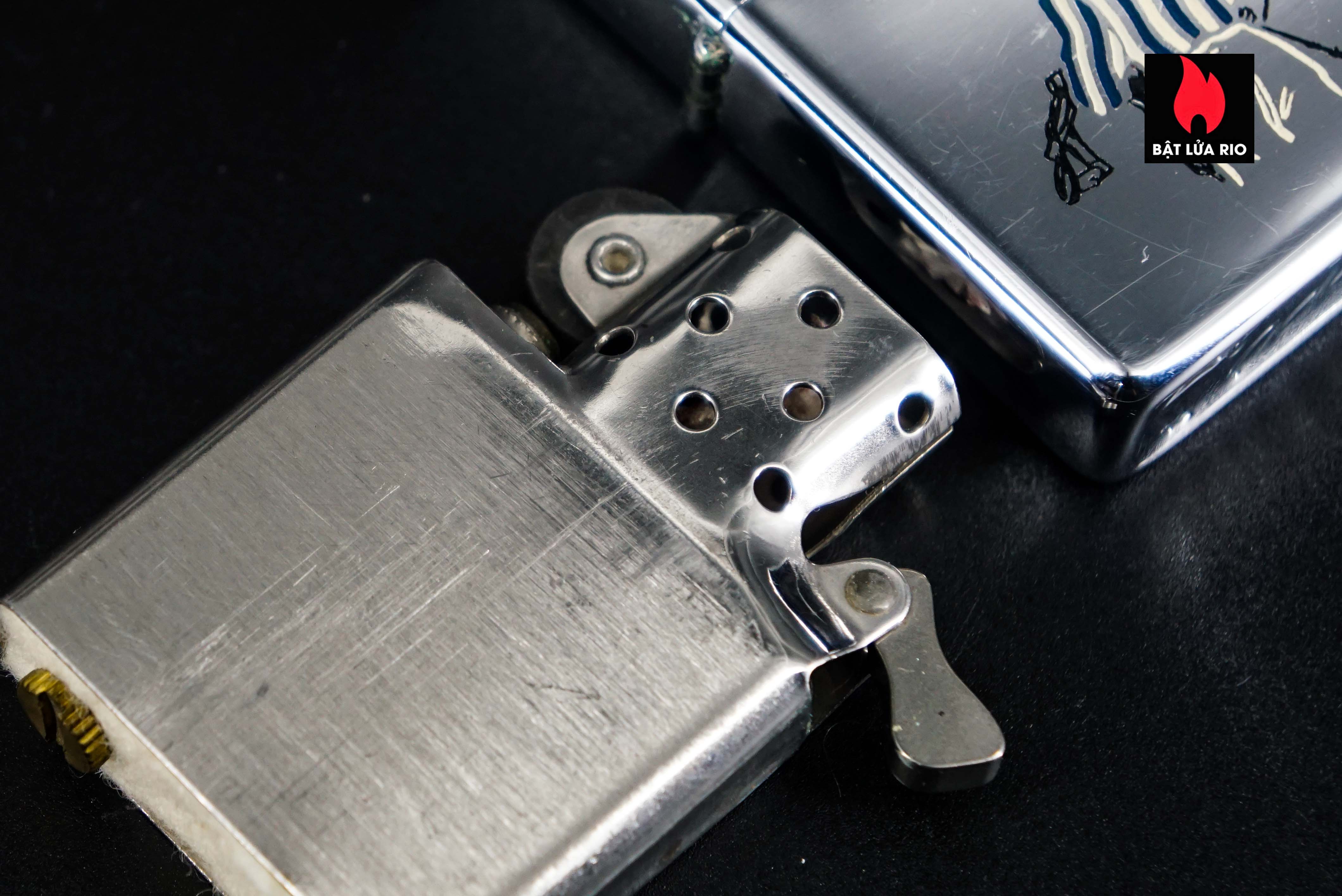 Zippo Xưa 1965 – Manchester Farm