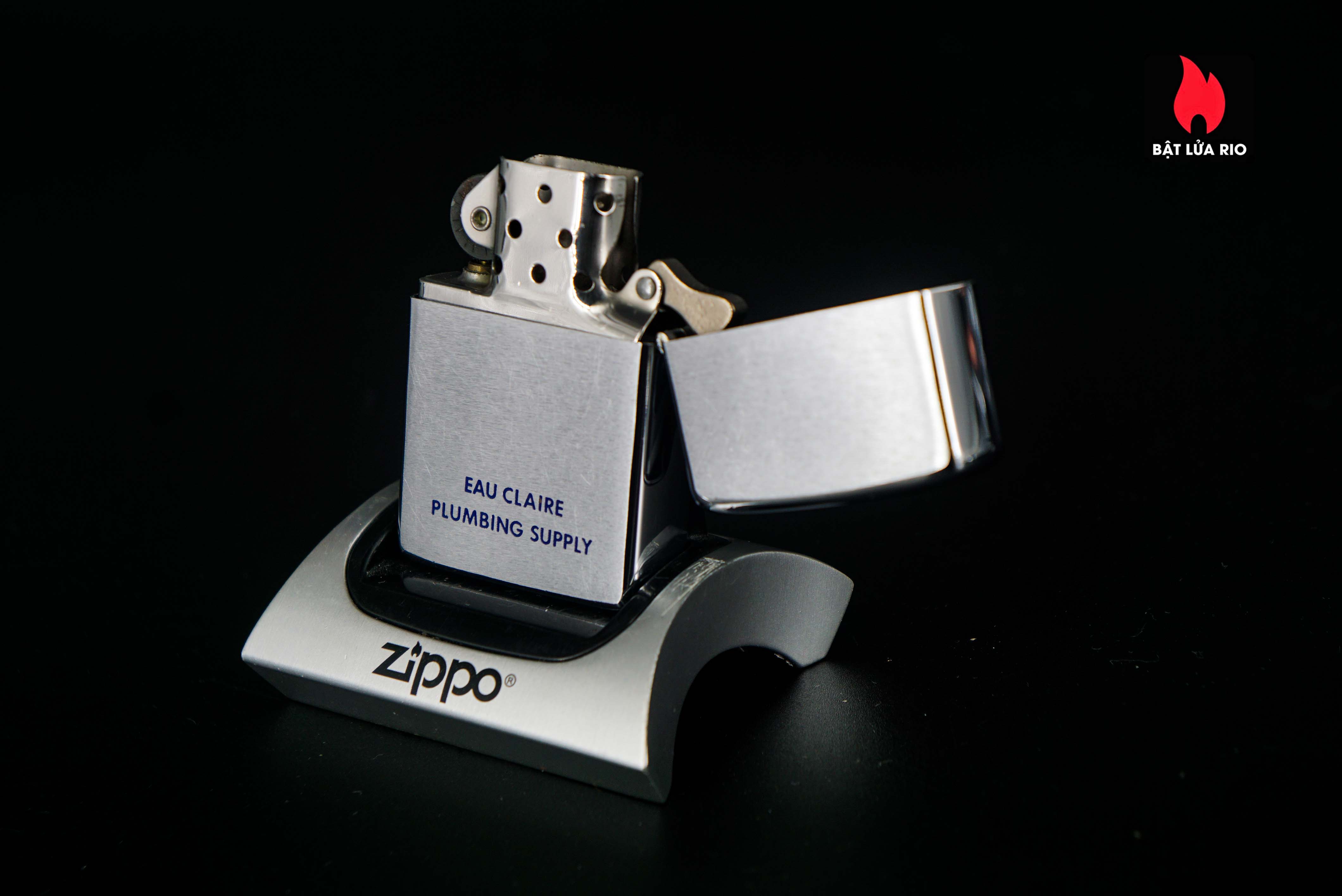 Zippo Xưa 1972 – Singer Comfortmaker