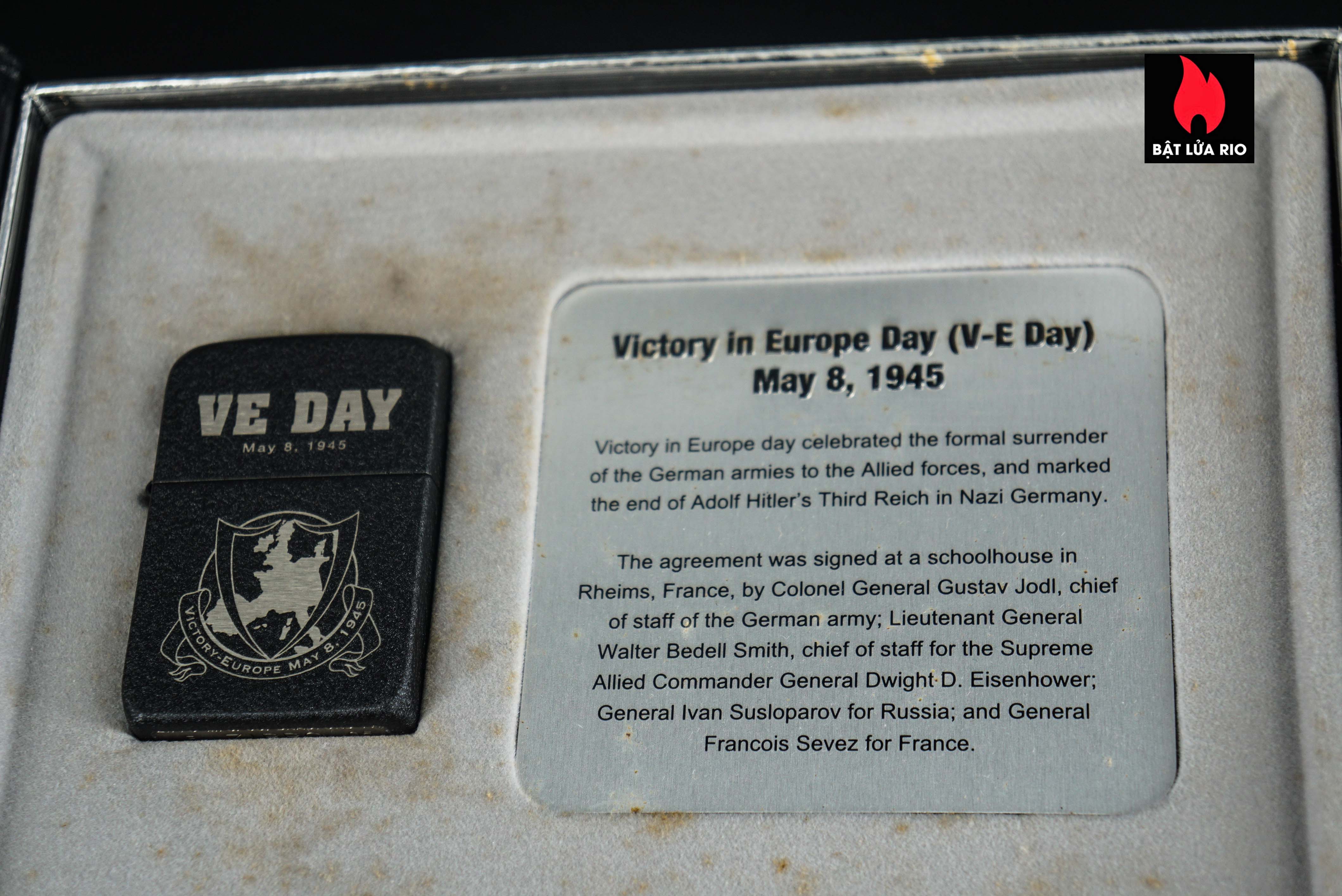 Set Zippo 2005 – Victory in Europe & Japan – WWII VE DAY & VJ DAY ...