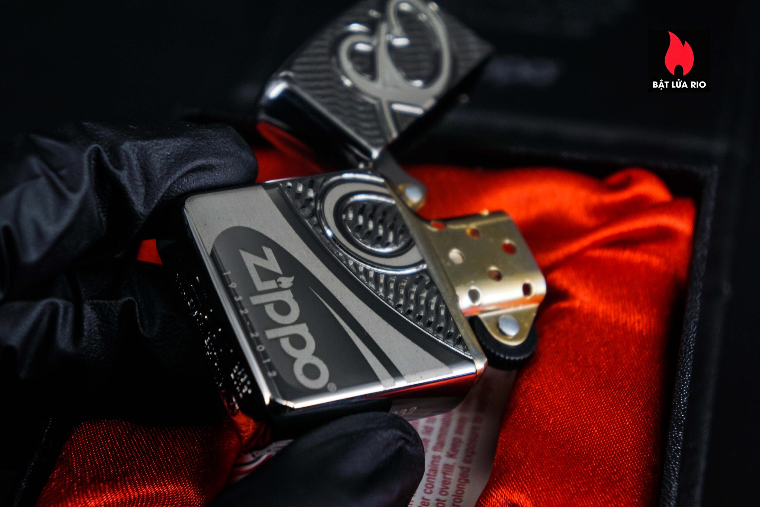 Zippo 2012 - Zippo 80th Anniversary Limited Edition
