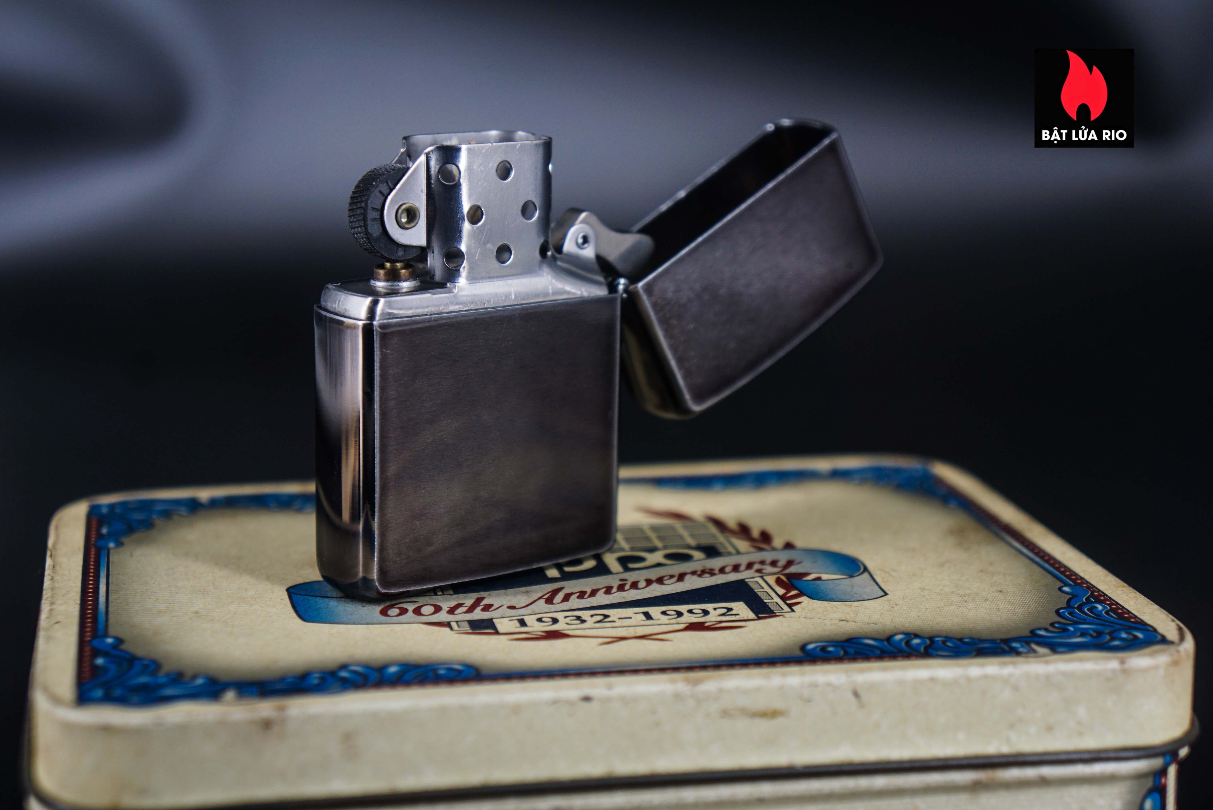 Zippo Chu niên 1932 -1992 – Midnight – 60th Anniversary Limited Edition