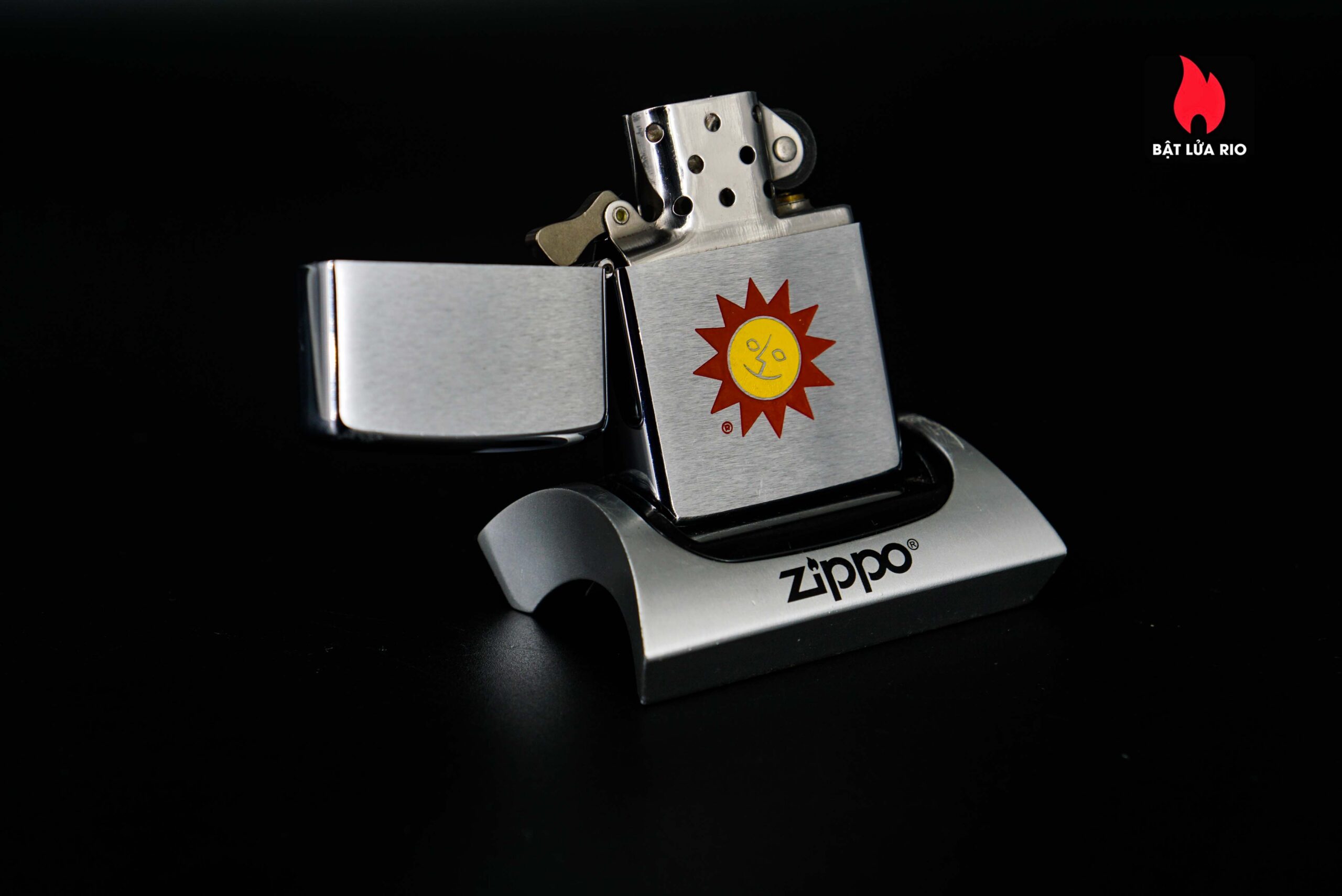 Zippo Xưa 1974 – Sunshine Fresh From Idlenot Dairies