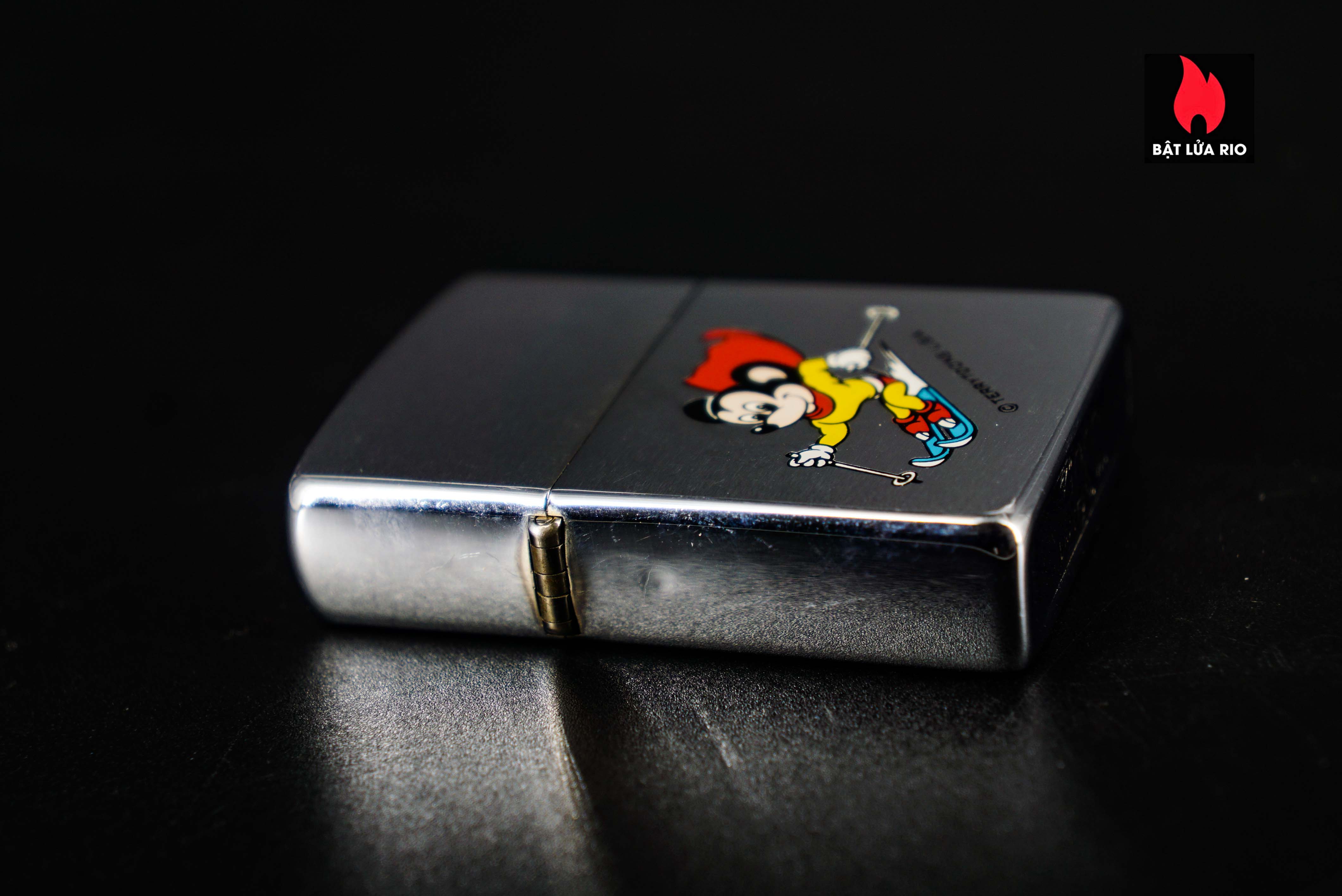 Zippo Xưa 1982 – Mighty Mouse skiing - By Terrytoons