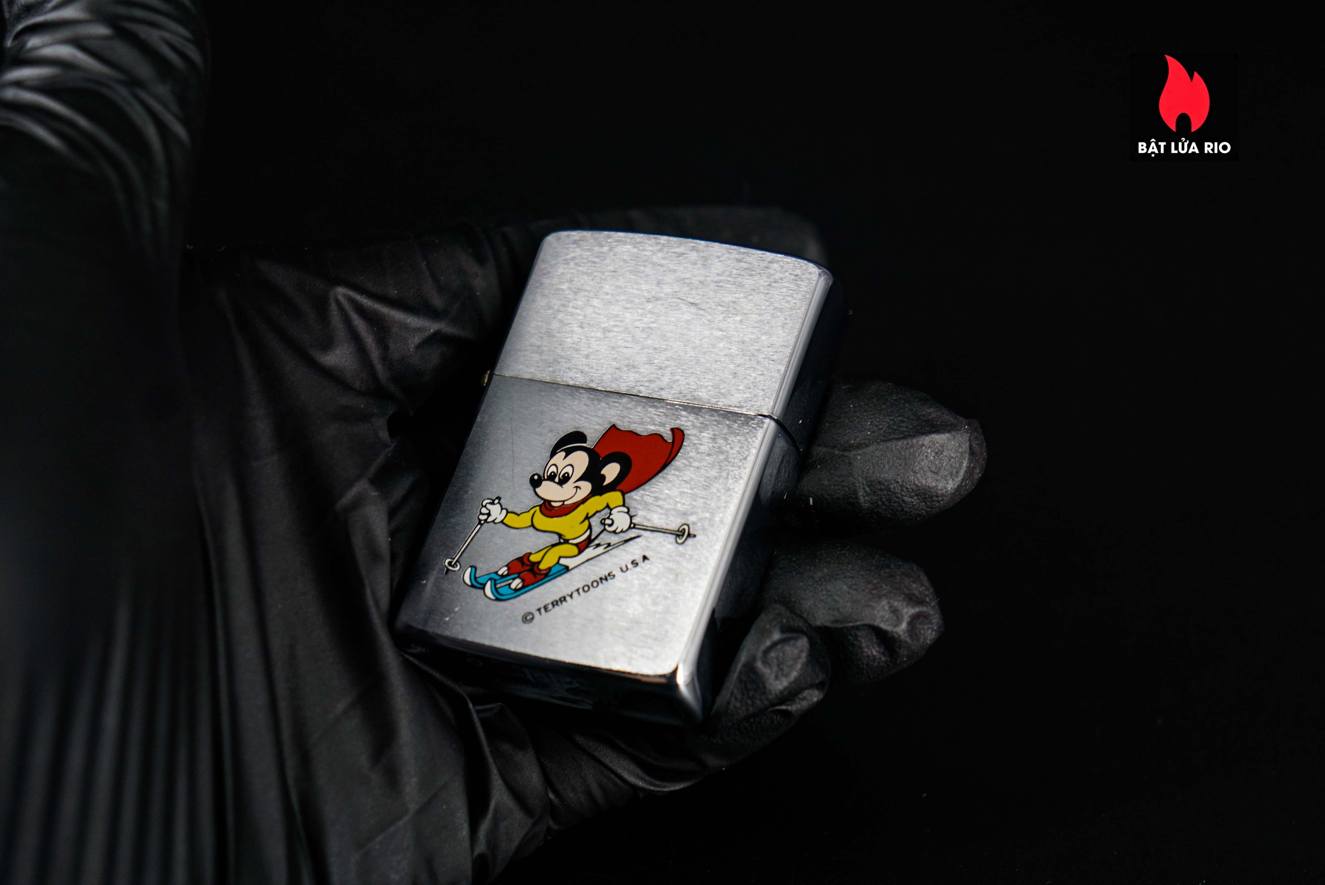 Zippo Xưa 1982 – Mighty Mouse skiing - By Terrytoons