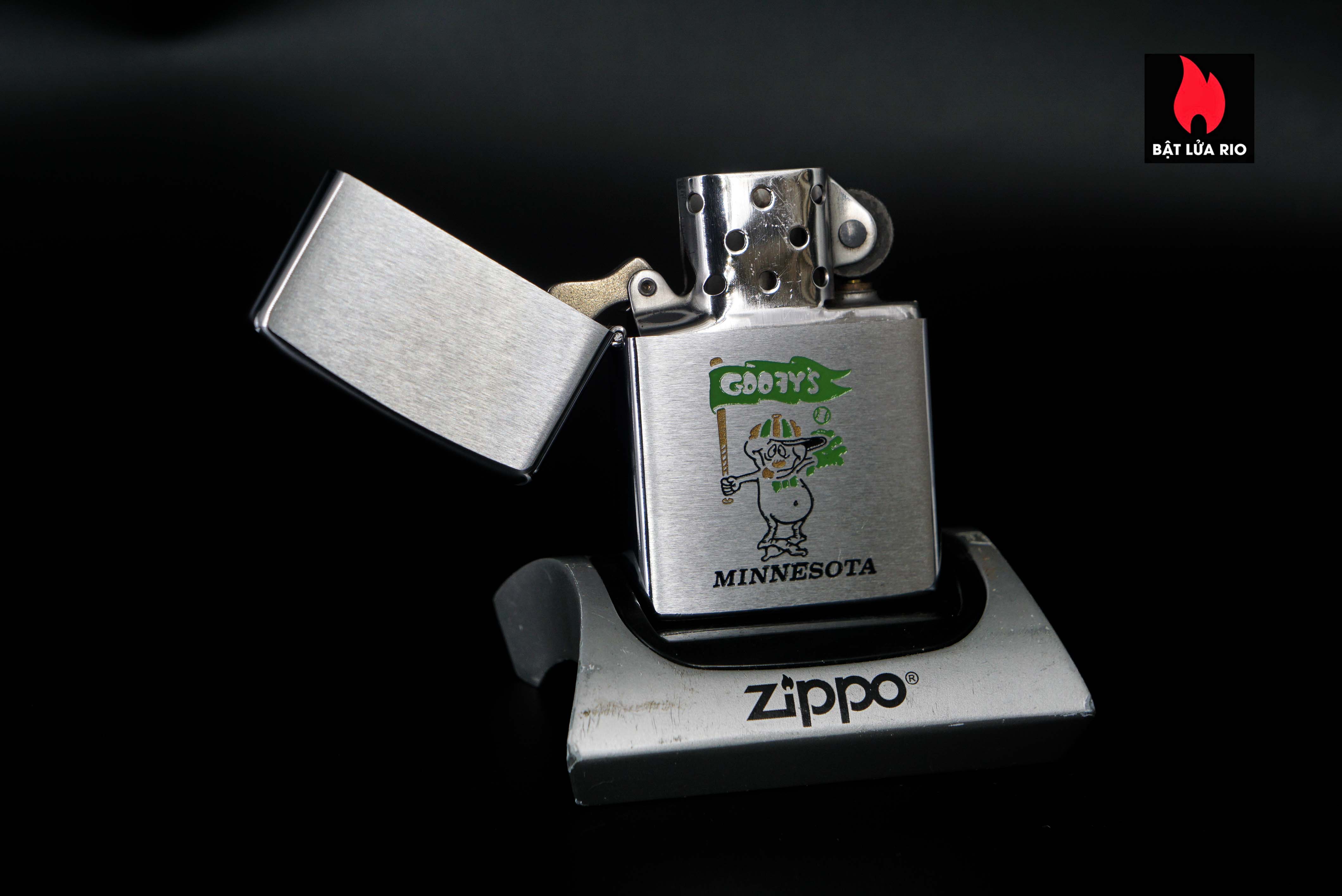 Zippo Xưa 1977 – Minnesota Goofy's