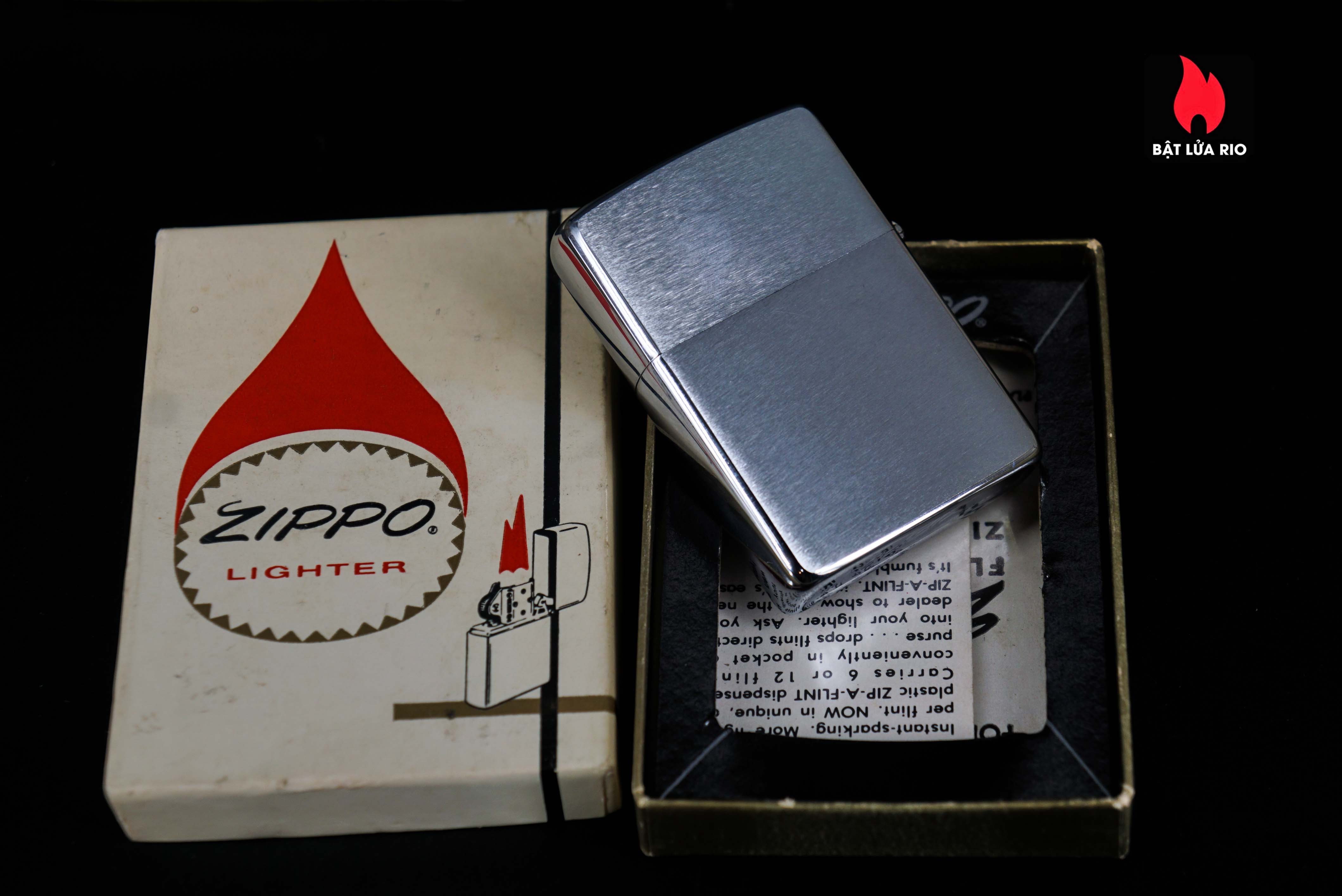 Zippo Xưa 1977 – Peerless Roadrunner