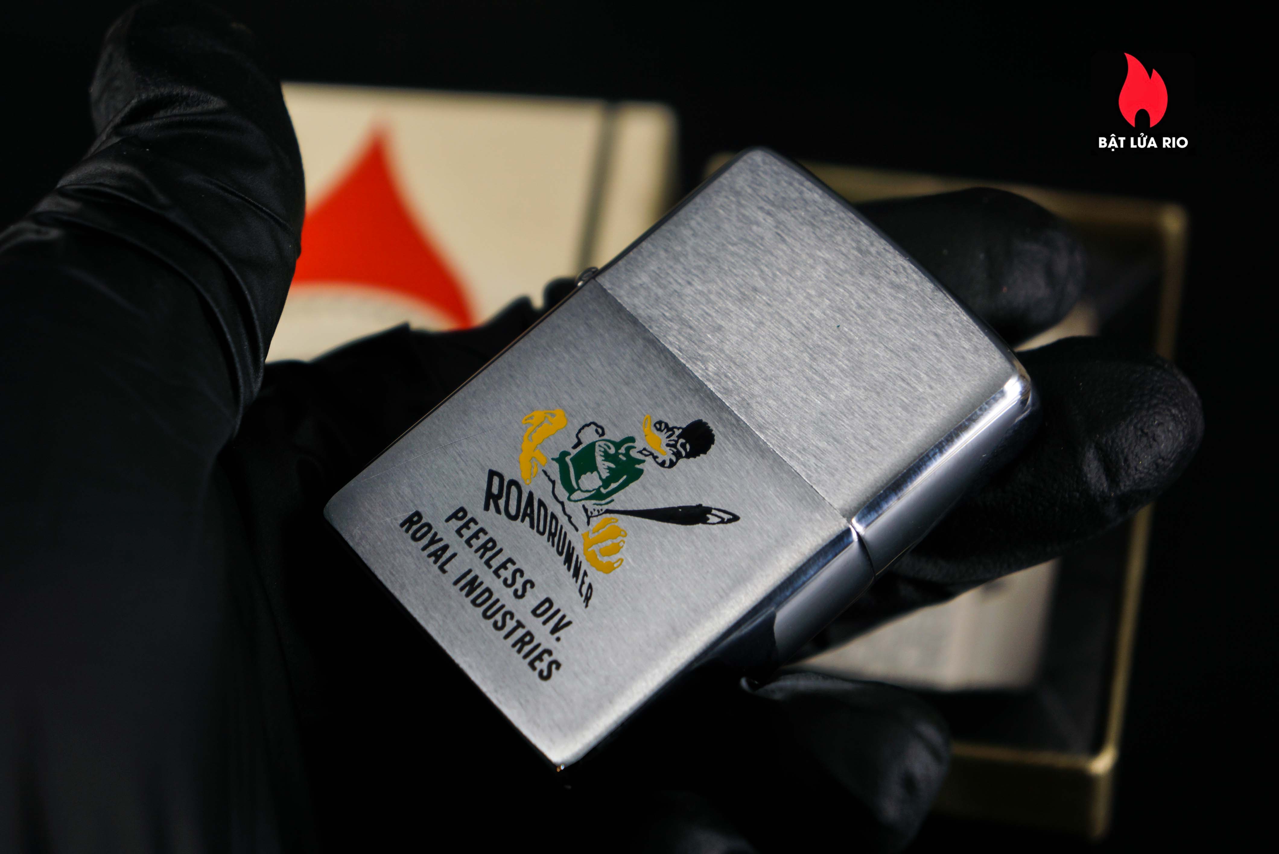 Zippo Xưa 1977 – Peerless Roadrunner