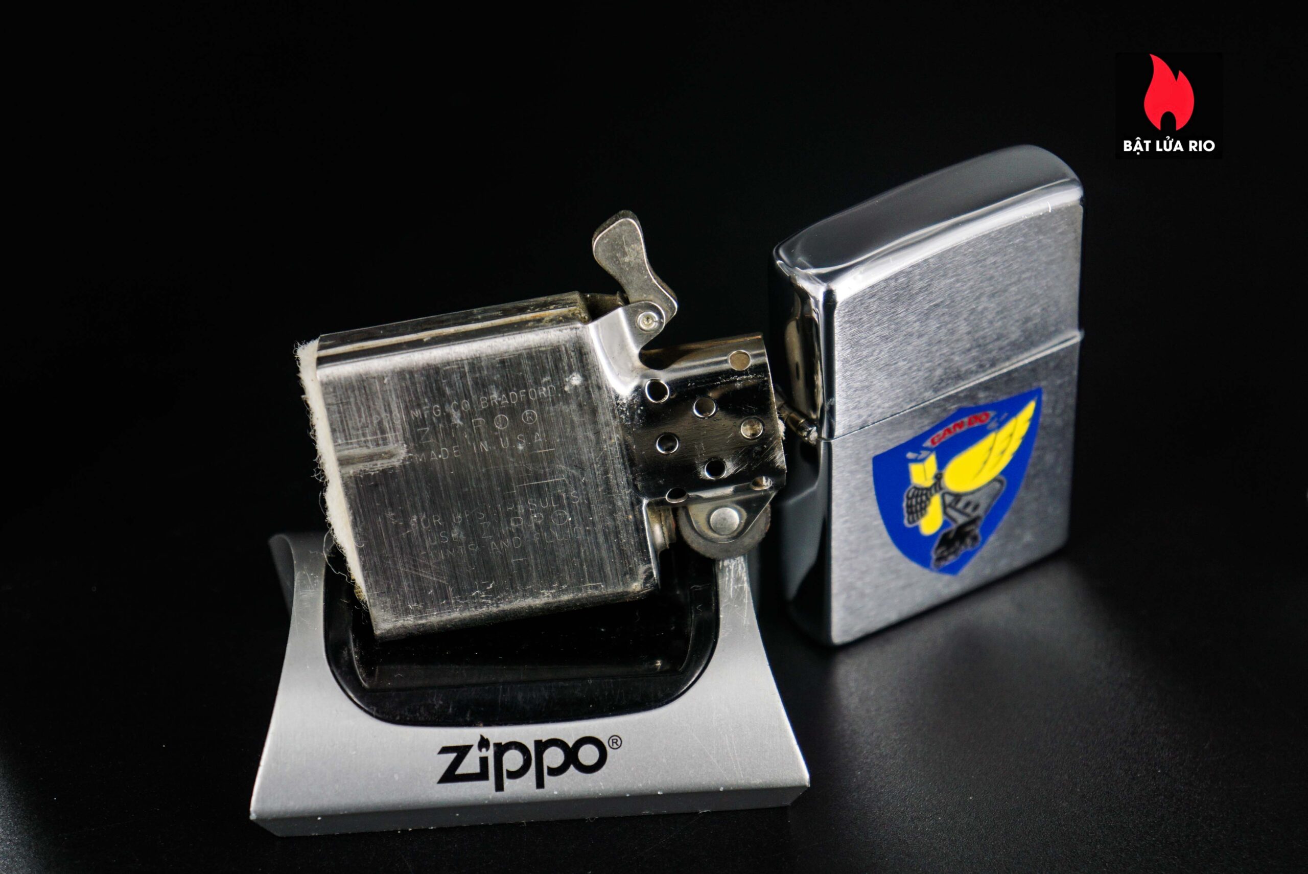Zippo Xưa 1978 – 305th Bombardment Group "Can Do"