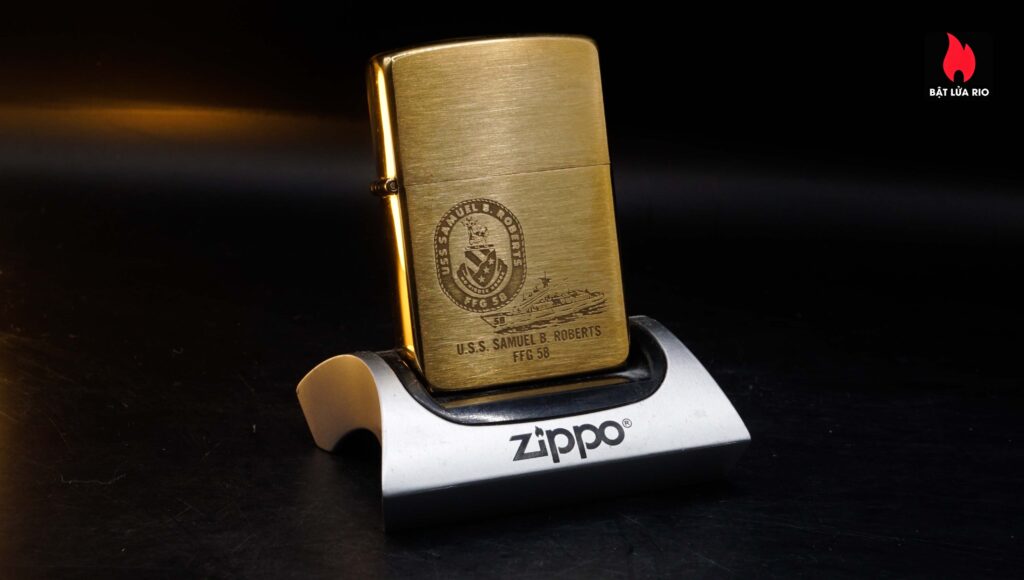 Zippo Chu Niên 1932-1986 – USS Samuel B. Roberts FFG 58
